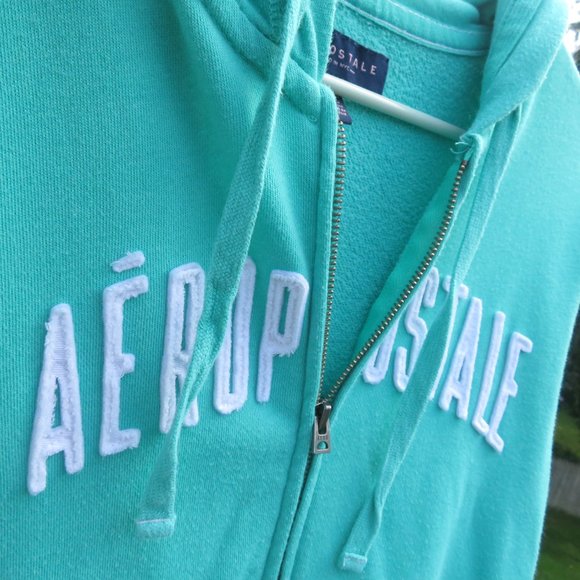 Aeropostale | Tops | Aeropostale New York Green Zipup Logo Sweatshirt ...